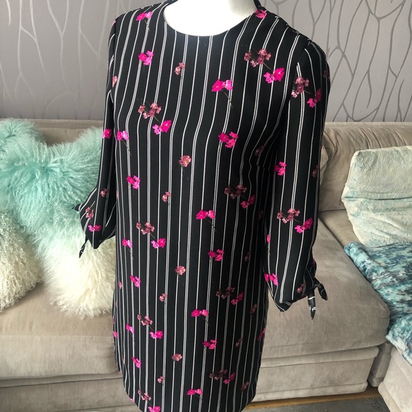 CeCe | Dresses | Cece Dress Flower S | Poshmark